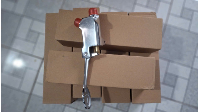 Vòi nước đạp chân